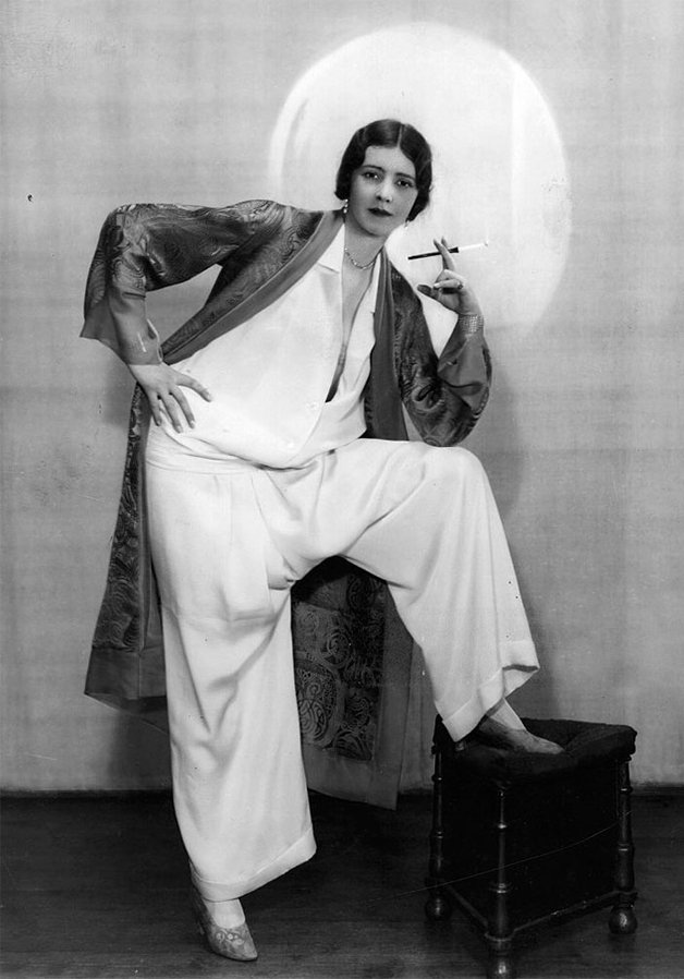 1920 A D CADA DA MODA REVOLUCION RIA Revista VLK